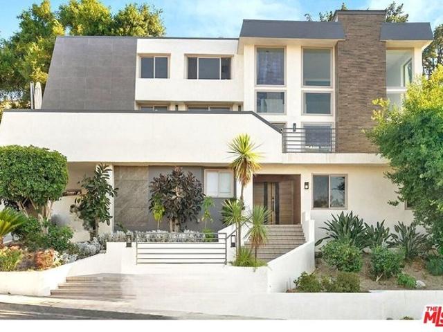 3539 Alana Dr, Sherman Oaks, CA 91403