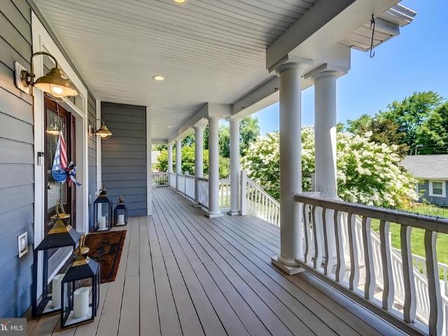 3539 Bay Drive