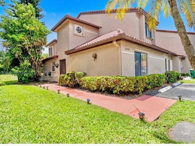 3539 Inverrary Blvd W, Lauderhill, FL 33319