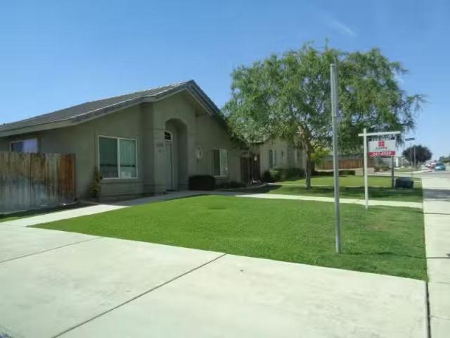 3539 Pine Meadow Dr #A D, Bakersfield, CA 93308