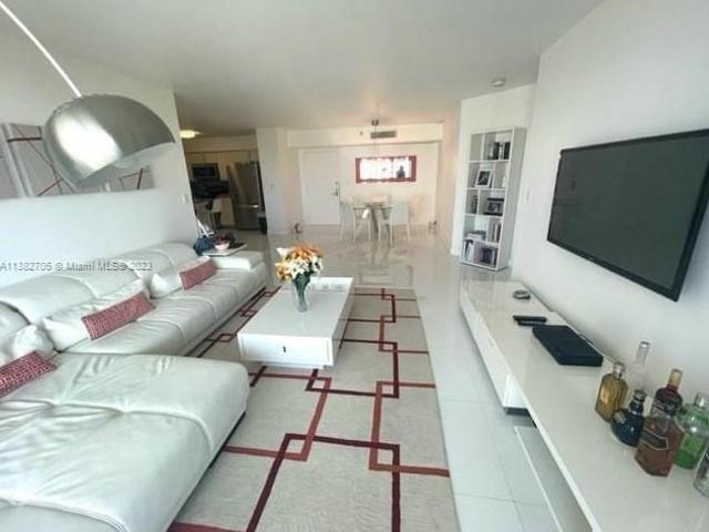 3530 Mystic Pointe Dr #3007, Aventura, FL 33180