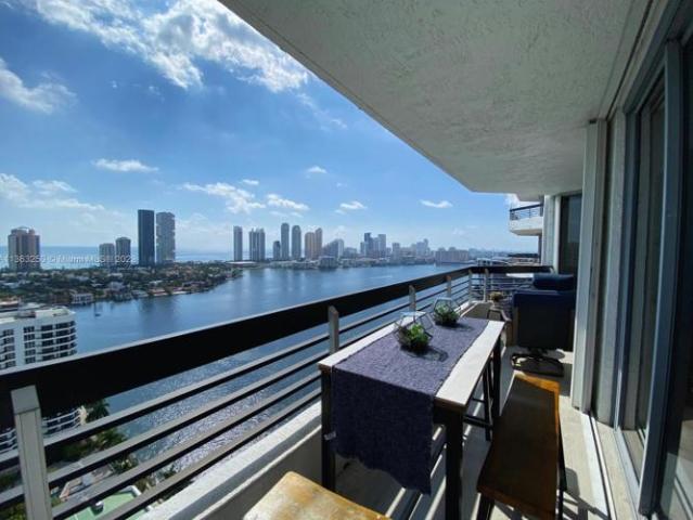 3530 Mystic Pointe Dr #3014, Aventura, FL 33180