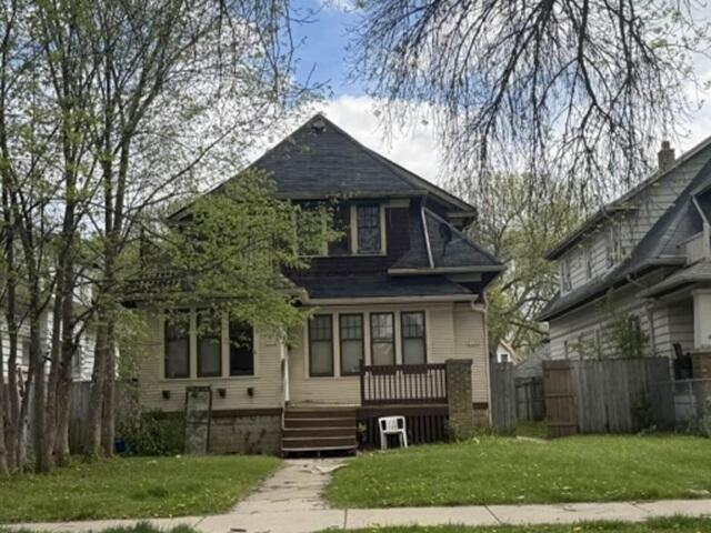 3530 N 39th St, Milwaukee, WI 53216