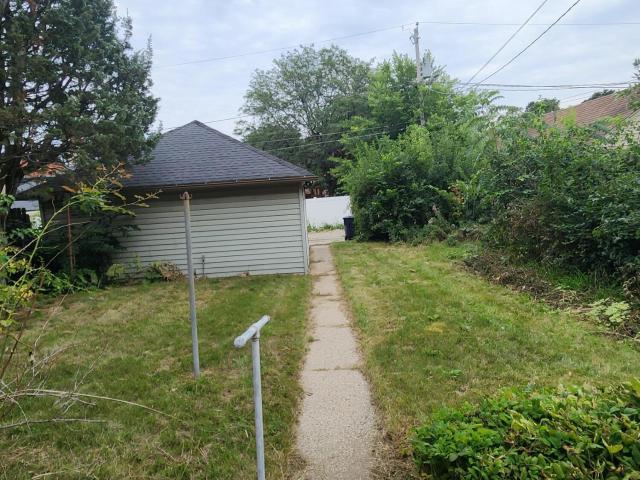 3530 N 55th St