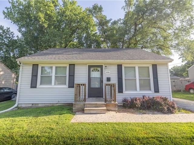 3530 NE 53rd St, Kansas City, MO 64119