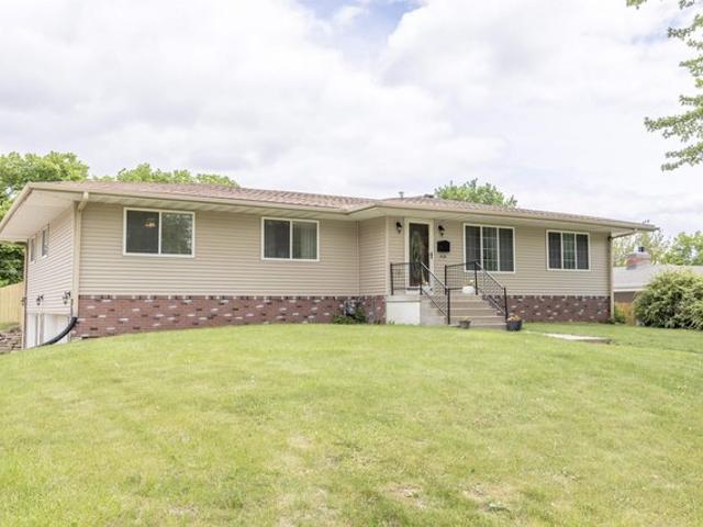 3530 Court St, Sioux City, IA 51104