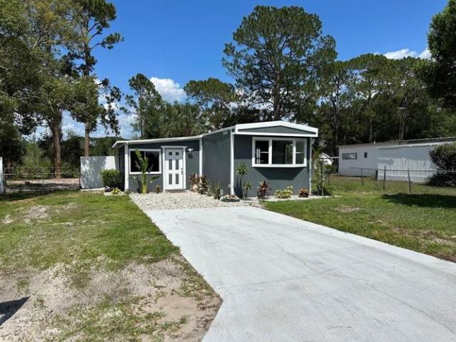 35314 Lake Bradley Dr, Leesburg, FL 34788
