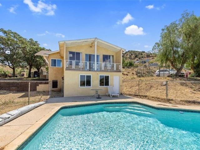 35315 Glenwall St, Agua Dulce, CA 91390