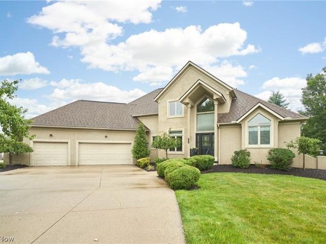 3531 Bay Hill Dr, Fairlawn, OH 44333