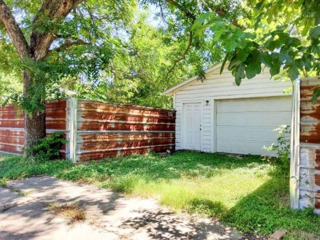 3532 Colcord Avenue