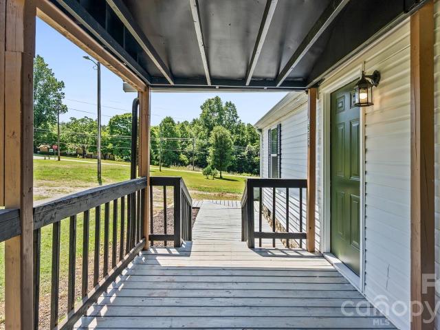 3532 4th Avenue Lane NE