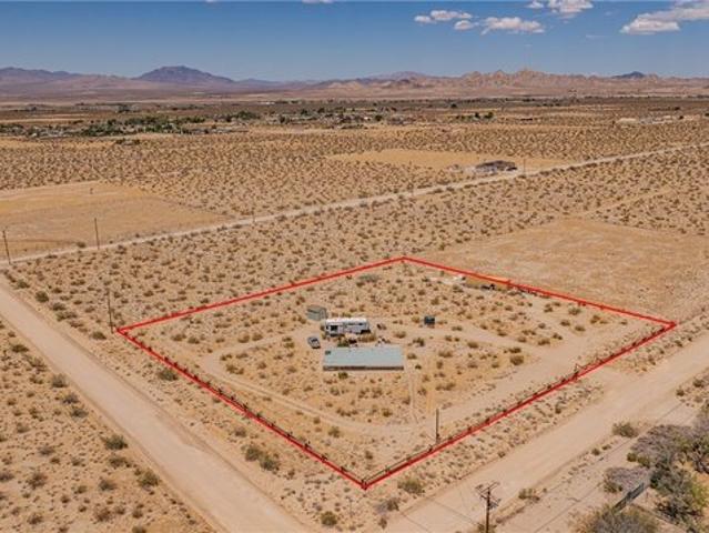 35330 Foothill Rd, Lucerne Valley, CA 92356