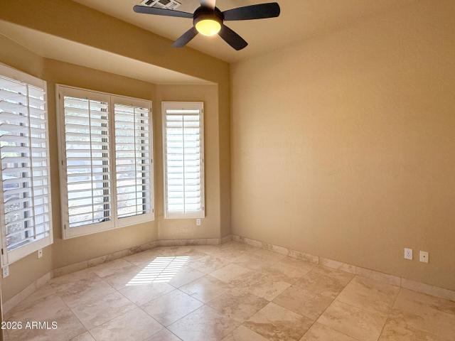 3533 N Desert Oasis