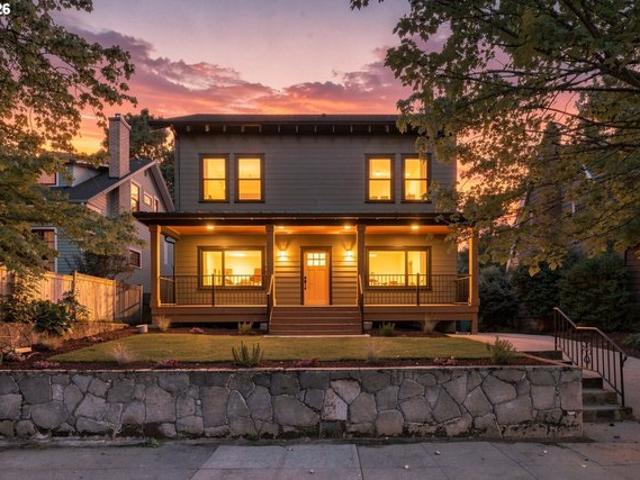 3533 NE Hassalo St, Portland, OR 97232