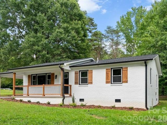 3533 Amity Hill Rd, Statesville, NC 28677