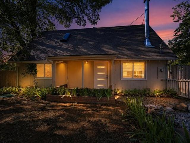 3533 Park St, Shasta Lake, CA 96019