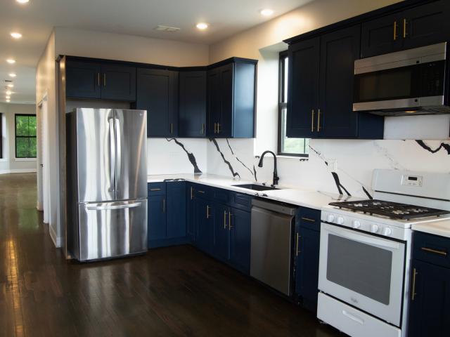 3533 W 12th Place