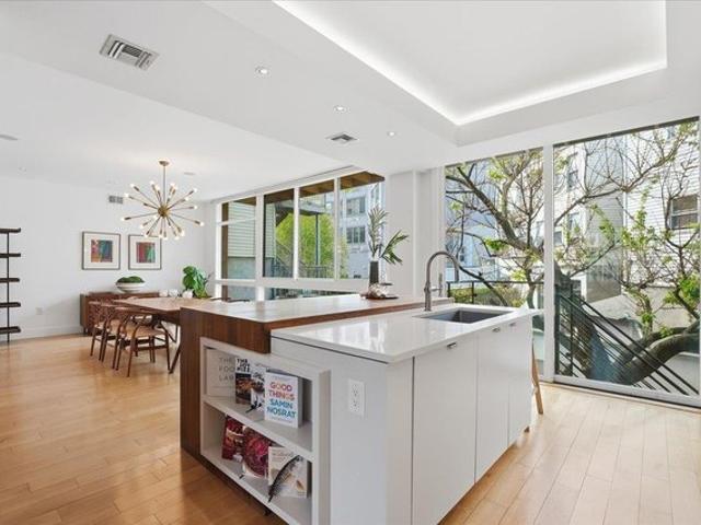 353 3 th St, Jersey City, NJ 07302
