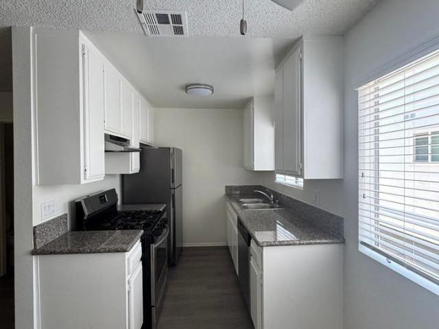 353 2 Bedroom Apartment for Rent at 4101 Arch Dr, Los Angeles, CA 91604 Studio City