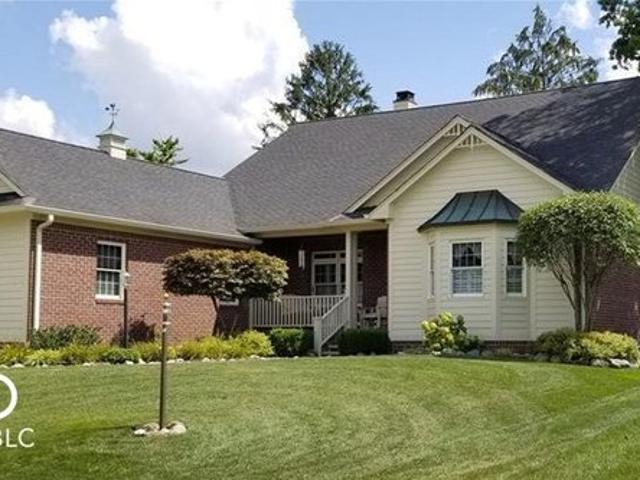 353 Creekbend Ln, Indianapolis, IN 46217