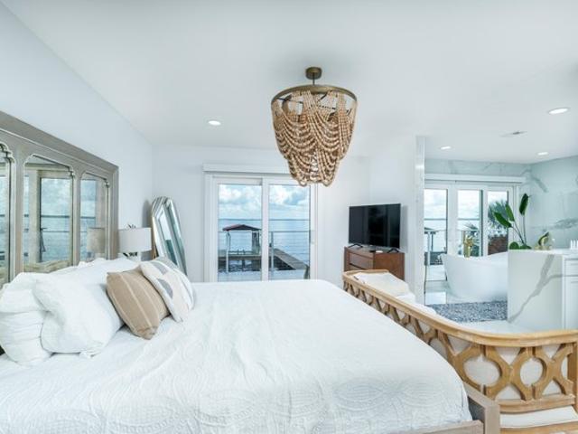 353 Bay Circle Dr, Santa Rosa Beach, FL 32459