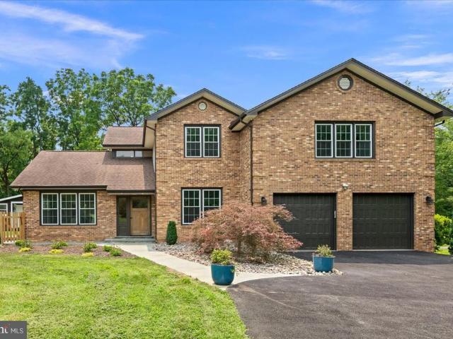 353 Gallop Wood Place