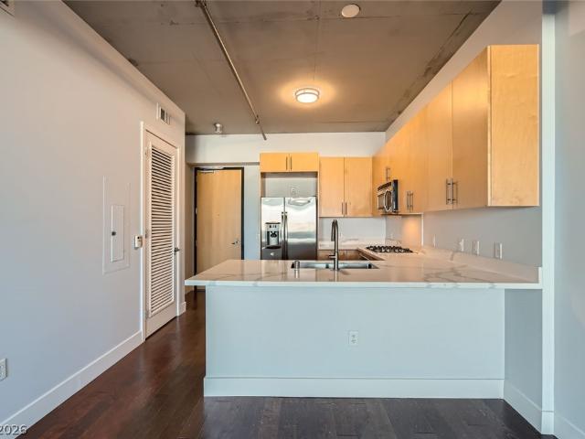 353 E Bonneville Ave, Unit 804, Las Vegas, NV 89101 | MLS #2796