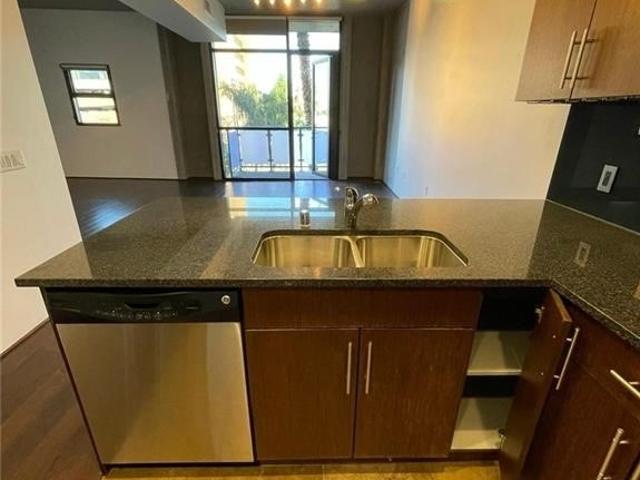 353 E Bonneville Avenue 275