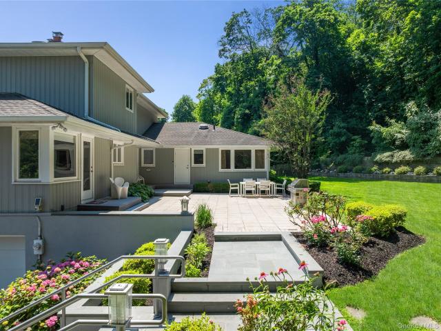 353 E Shore Road