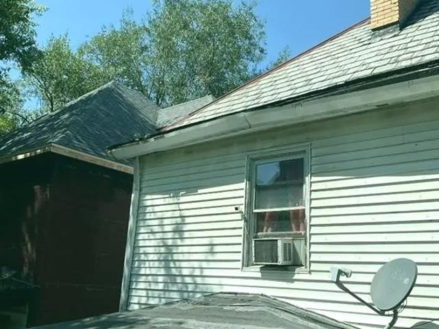 353 High St