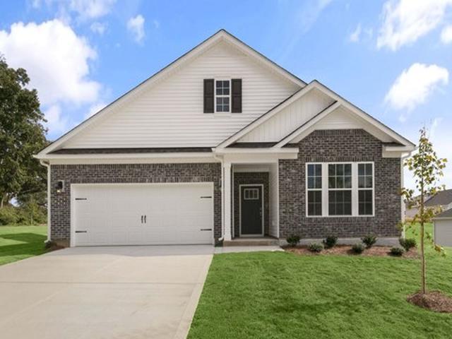 353 Maddox Dr, Aberdeen, NC 28315