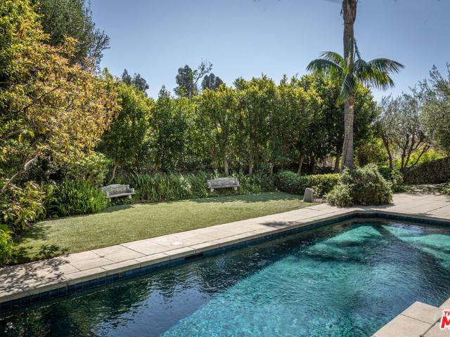 353 N Gunston Drive