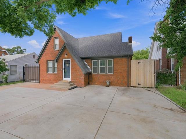353 N Oliver Ave, Wichita, KS 67208