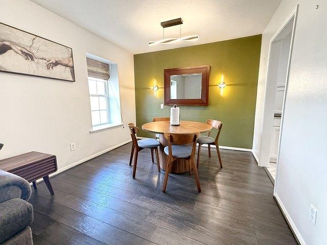 353 N Post Oak Ln Apt 823, Houston, TX 77024
