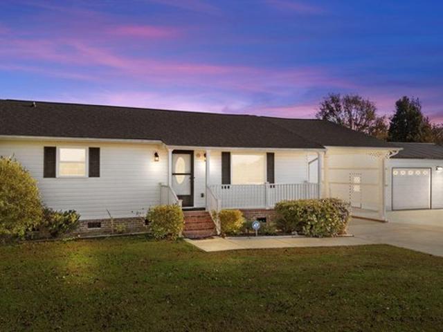 353 N Pleasant Coates Rd, Benson, NC 27504