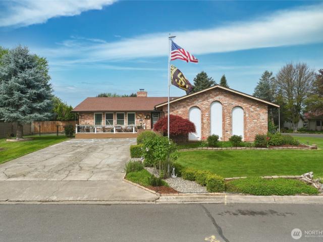 353 SE Highland Park Drive