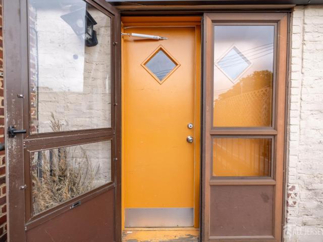 353 Springfield Avenue