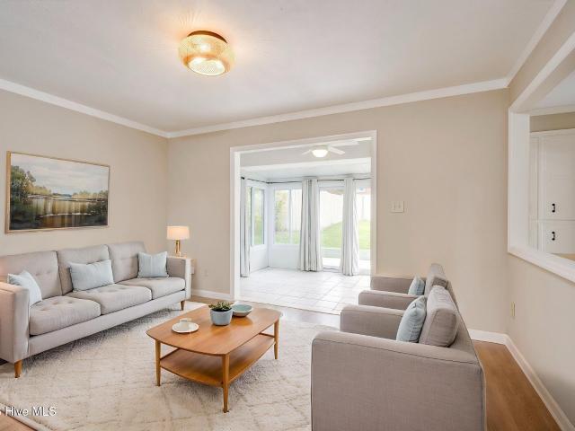 353 Stagecoach Way