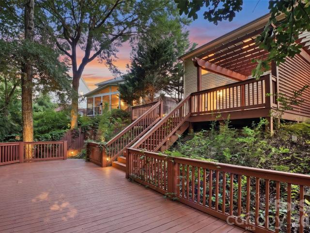 353 Primrose Walk