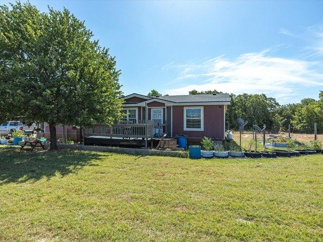 353 R and R Dr, Springtown, TX 76082