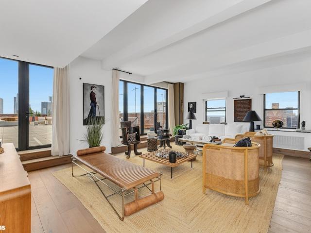353 W 57TH Street FLOOR24/25