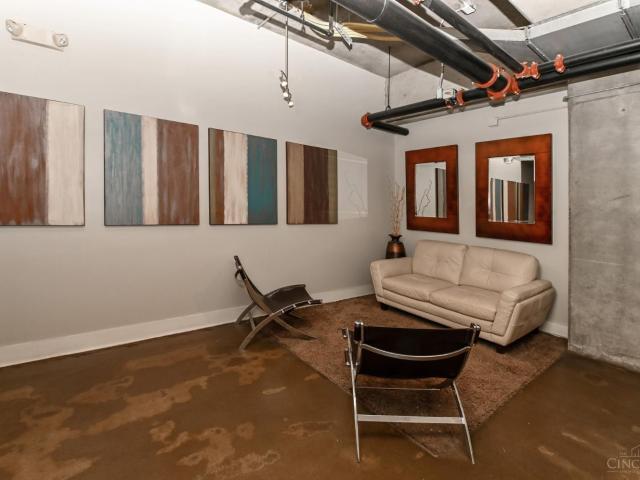 353 W Fourth Street