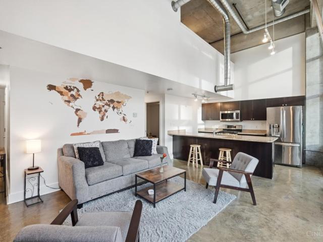353 W Fourth Street