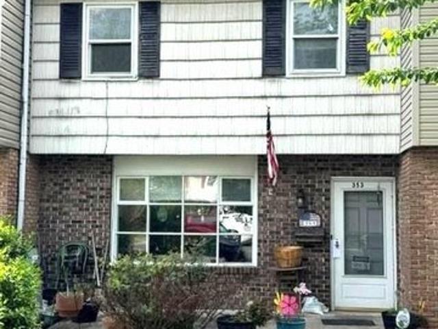 353 Washington St, Pennsburg, PA 18073
