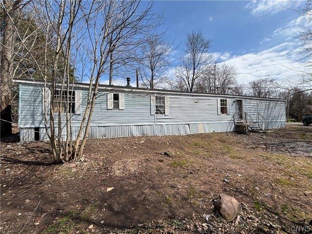 353 White Rd, Parish, NY 13131