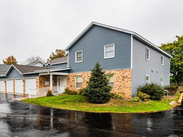 3544 East Ave S Apt D, La Crosse, WI 54601