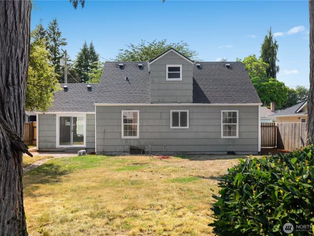 3544 Quince Street SE