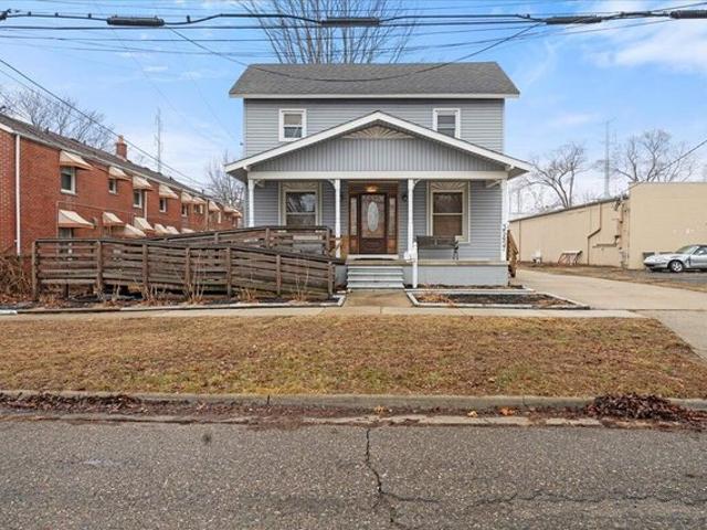 35457 Brush St, Wayne, MI 48184