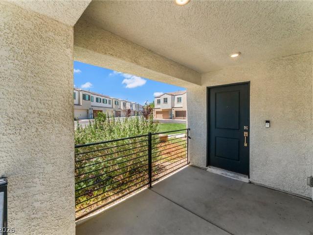 3545 Golden Chariot Ave