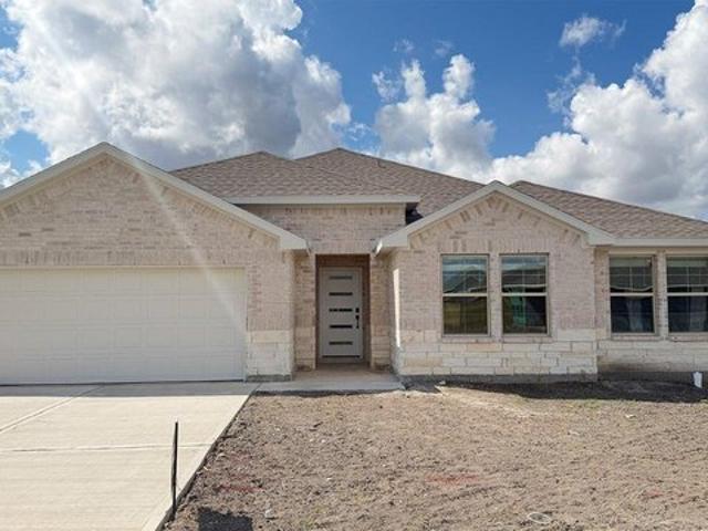 3545 Sahar Lake Dr, Corpus Christi, TX 78410